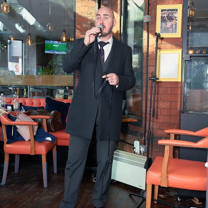 Urmston singer Wayne Devlin sings his way through over 600 songs in ...